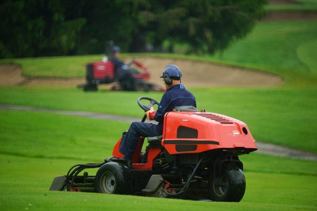How To Manage Your Golf Course Crew And Keep Up Morale - Advanced Turf ...
